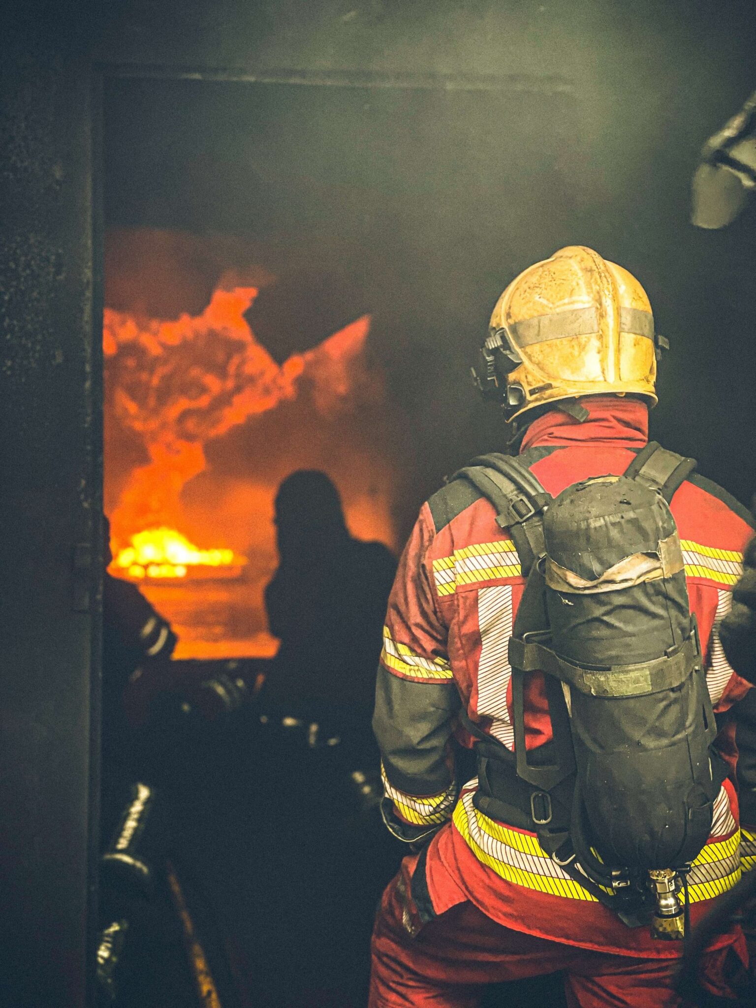 Equipos y material profesional para bomberos - Urala Material Contra ...